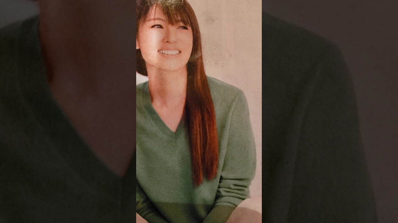 👩深田恭子 ユニクロ カシミア100％ - YAYAFA