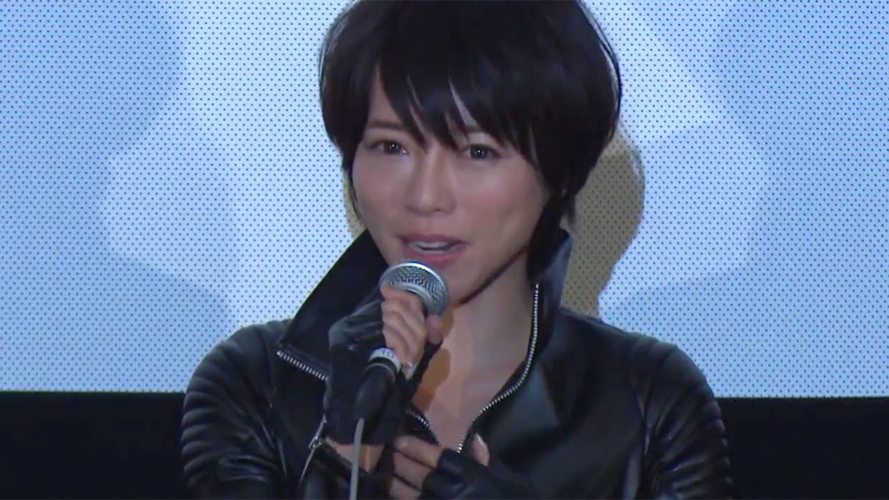 釈由美子、セクシーレザースーツで登場!「きつくてムチムチ」映画「kiri -『職業・殺し屋。』外伝-」初日舞台あいさつ1 Yumiko