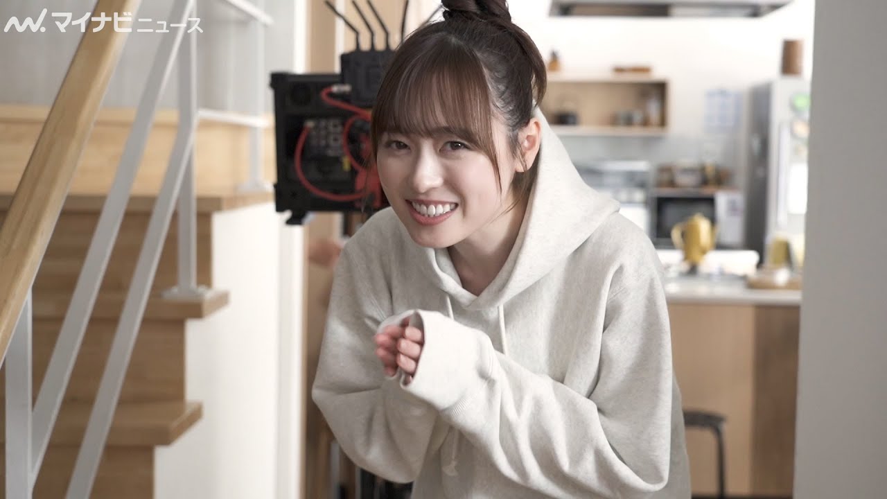 福原遥、大きめパーカーの“萌え袖”が可愛い！健康のため腸活中であることを明かす JA共済 新CM&インタビュー映像公開 - YAYAFA