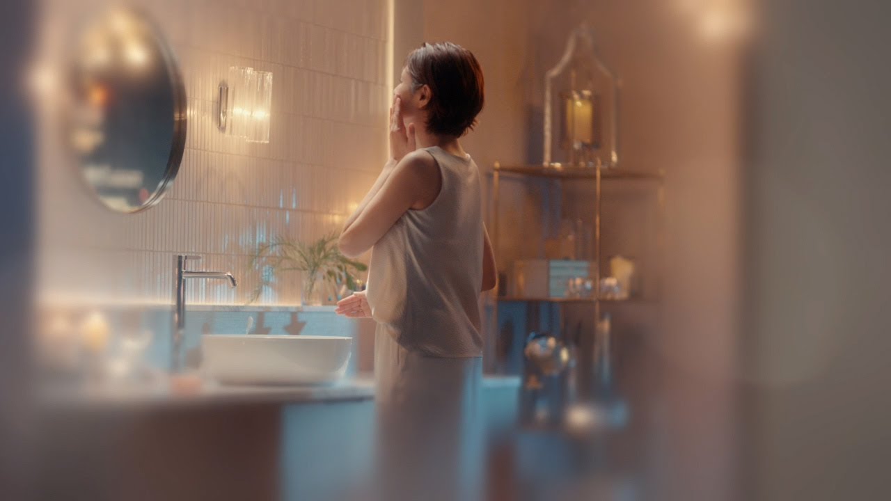 吉瀬美智子出演 CANADEL TVCM「猫の視線」篇／15秒ver. - YAYAFA